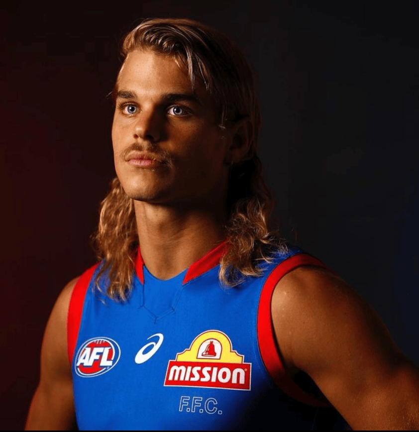 AFL star Bailey Smith has BLOCKED the Love Island 2022 cast