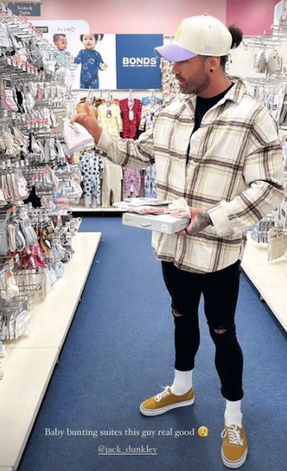 MAFS 2024: Jack Dunkley & Tori Adams shop for baby clothes
