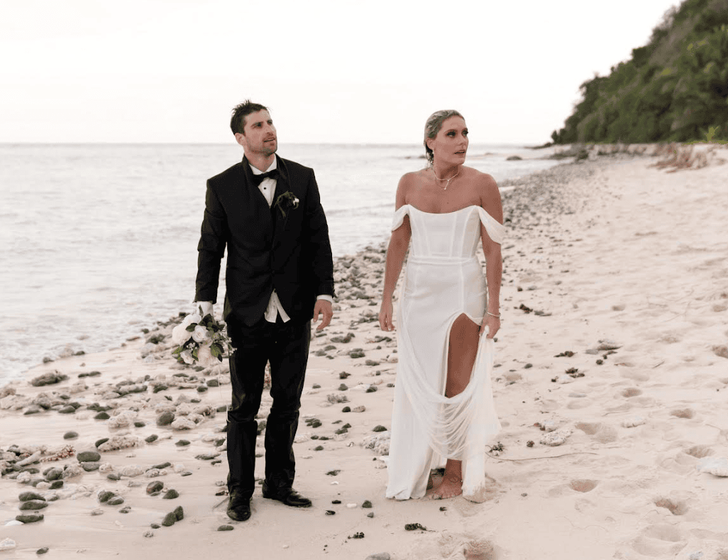 All the details about hot new show Stranded on Honeymoon Island